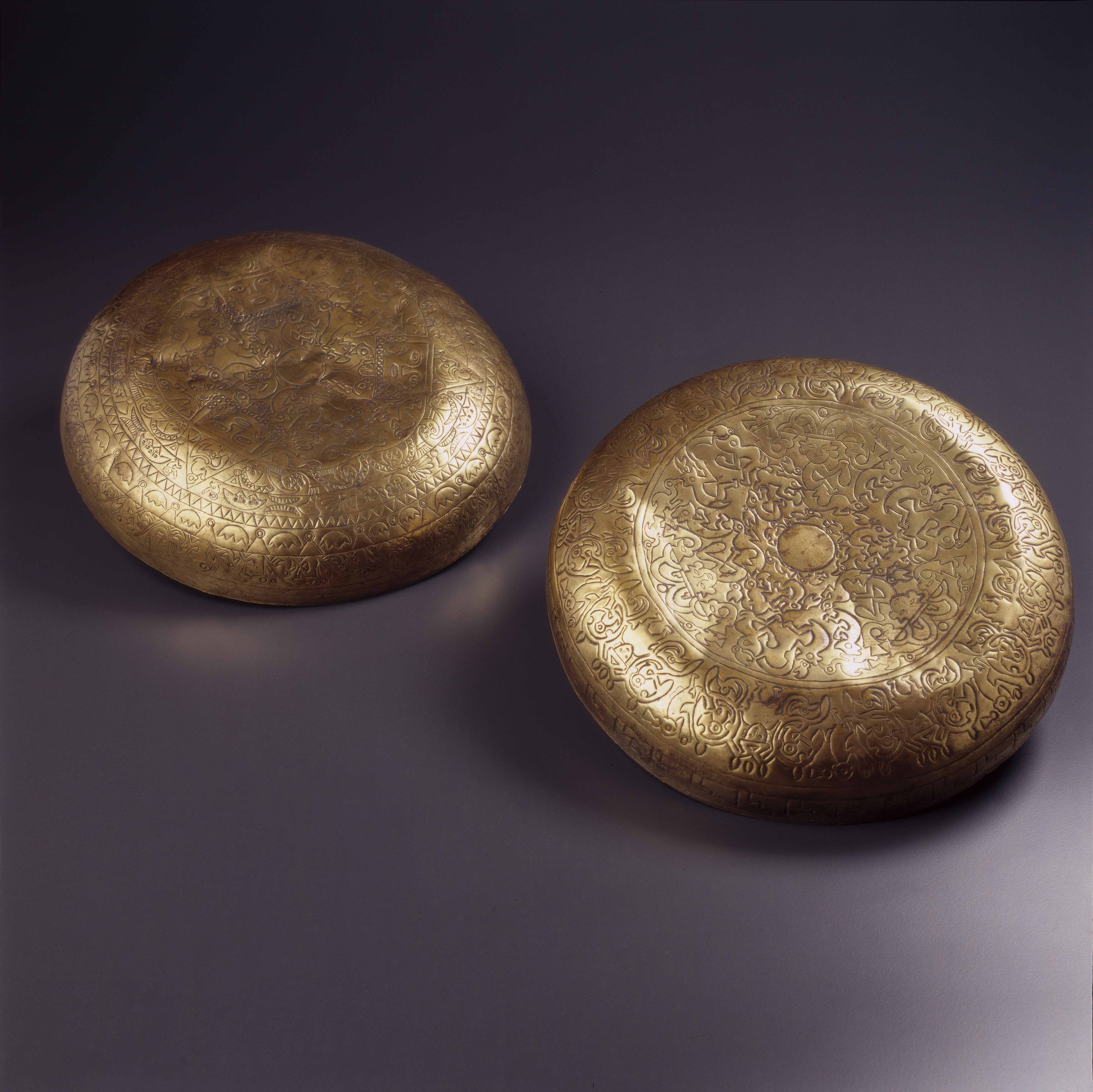 Chimú Ceremonial Bowls with Designs of Human Faces – Museo Larco